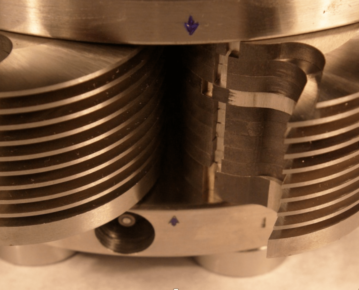 INSTALLATION OF CUTTERS ON A FINGER JOINT HEAD | AceCo Precision Tools