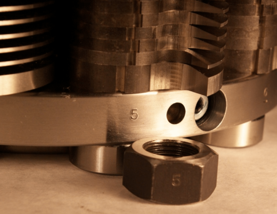 INSTALLATION OF CUTTERS ON A FINGER JOINT HEAD | AceCo Precision Tools